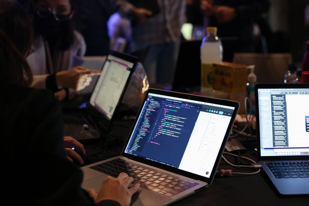 ¿Cuánto cobra un programador? (Sueldos 2024) | NDS 💻